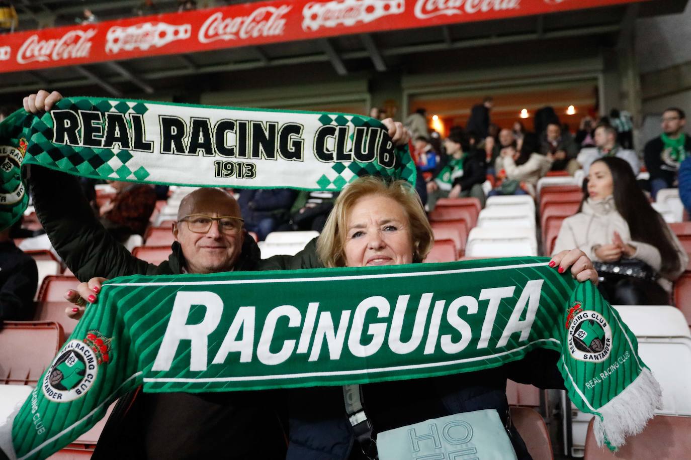 ¿Estuviste en el Sporting - Racing? ¡Búscate en las fotos! | El Comercio: Diario de Asturias